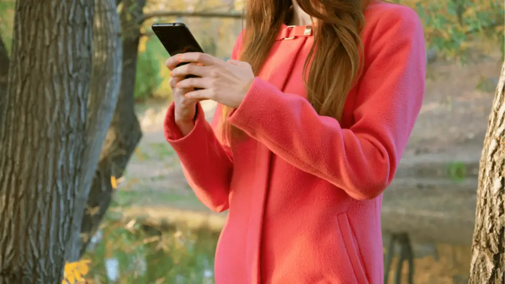 10 Faceless Girl in Dream Meaning – Bloom Magnificence